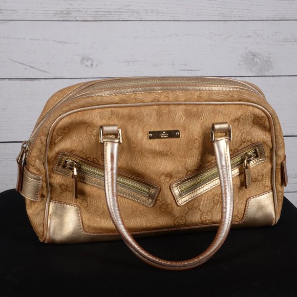 Gucci | Bags | Gold Gucci Logo Purse | Poshmark